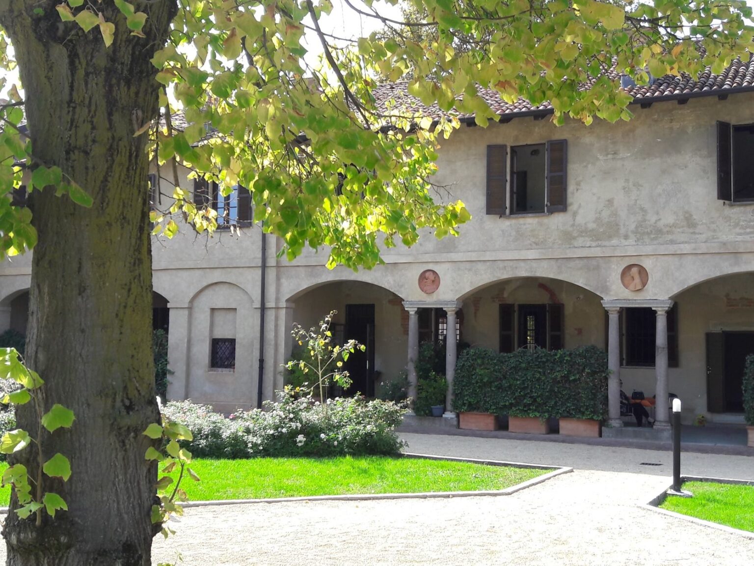 Villa Corio, Sei Secoli Di Storia Lungo Il Naviglio Grande